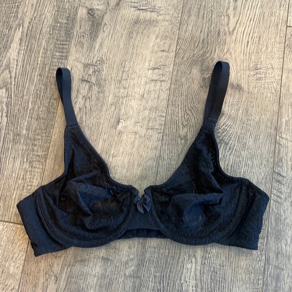 Wacoal | Intimates & Sleepwear | Wacoal Halo Lace Underwire Convertible ...